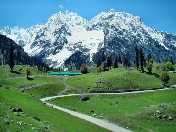 Doodhpathri in Kashmir - Ynorme