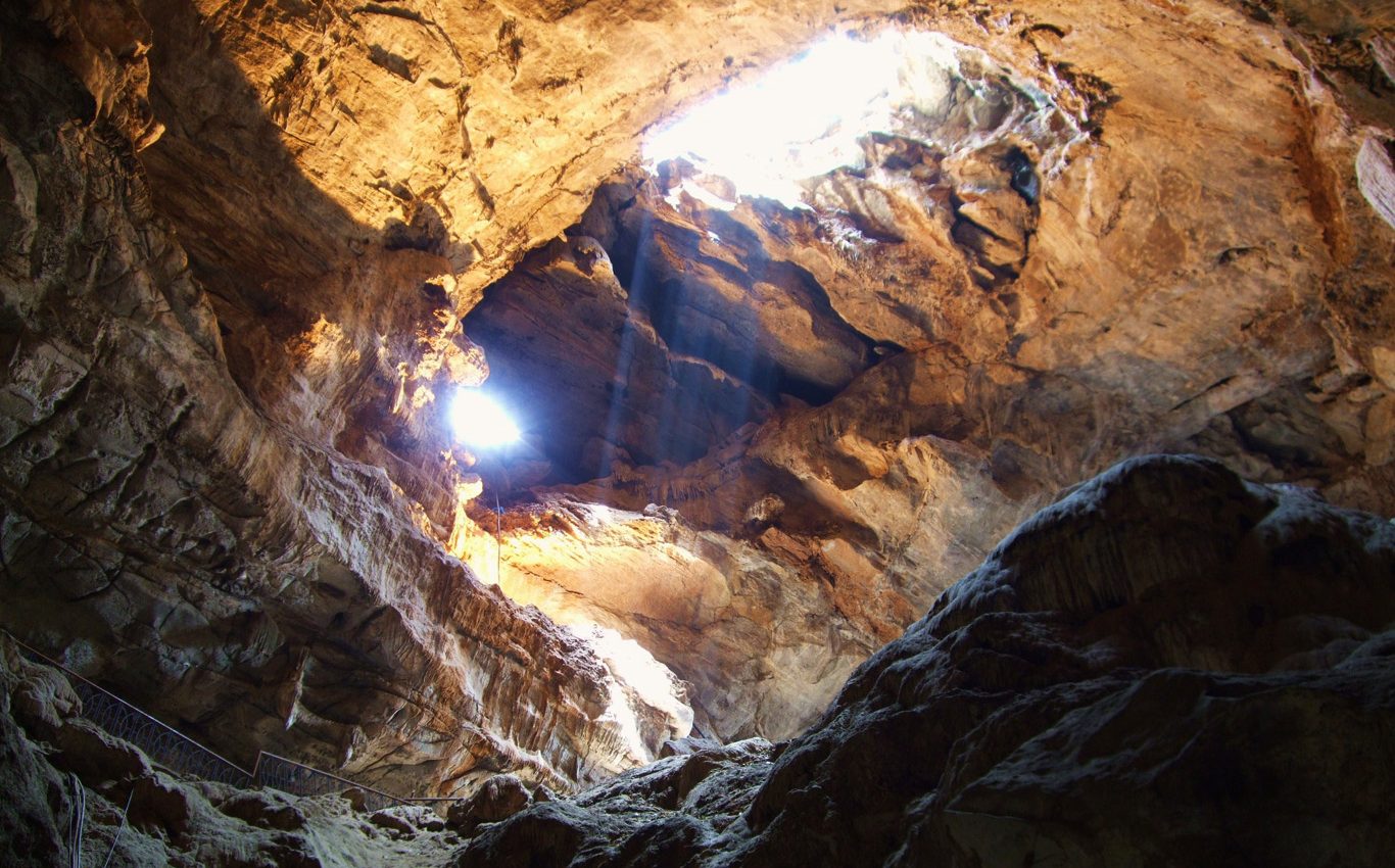 Borra caves – Ynorme